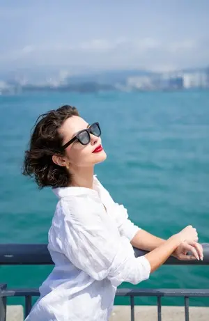 CHAMELO Dusk Classic Button/app Alpha Sunglasses