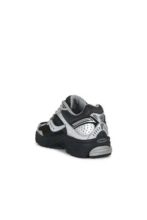 Saucony Progrid Omni