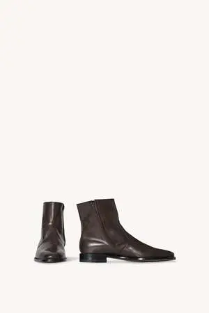 THE ROW Oscar Boot - Lacquer Brown