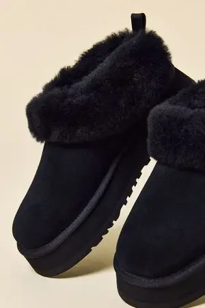 UGG Tazzelle Sheepskin Slipper