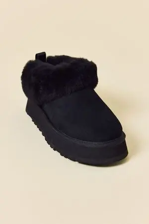 UGG Tazzelle Sheepskin Slipper