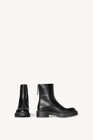 THE ROW Nobilis Fast Boot Black