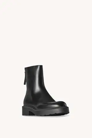 THE ROW Nobilis Fast Boots - Black