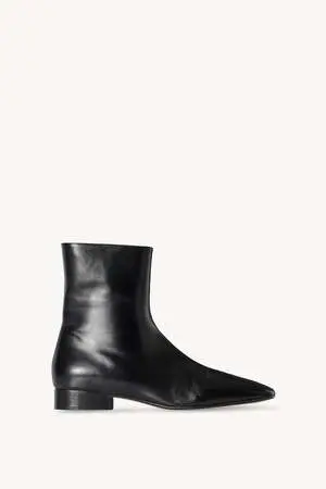 THE ROW Cindy Boot - Black