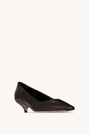 THE ROW Liisa Kitten Heel Pumps - Lacquer Brown