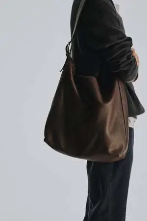 THE ROW Jean Shoulder Bag - Deep Brown