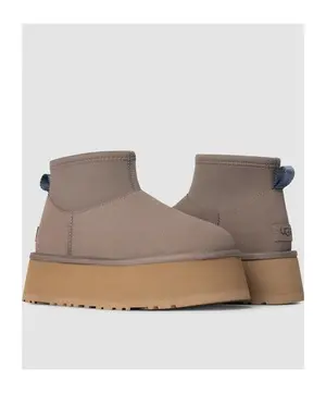 UGG Classic Mini Dipper Boots