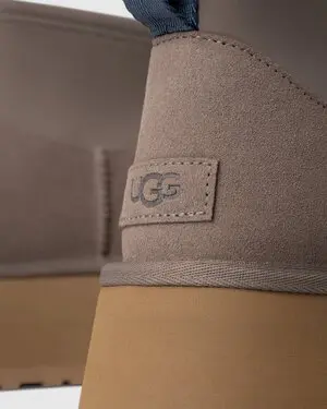 UGG Classic Mini Dipper Boots