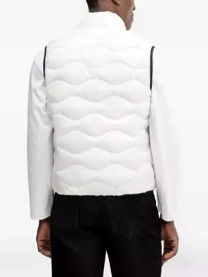 BLAUER. Quilted Sleeveless High Neck Zip-up Vest