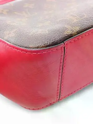 LOUIS VUITTON 2018 Saintonge Monogram Shoulder Bag