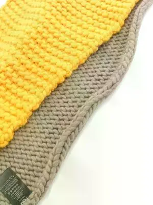 Fendi 2000s Logo-detail Chunky-knit Scarf