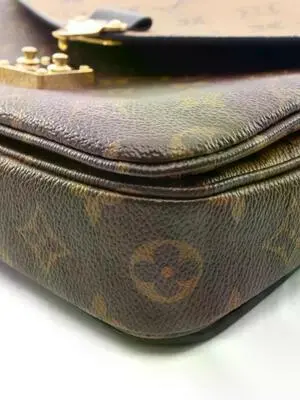 LOUIS VUITTON 2010s Pochette Métis Mm Monogram Reverse Tote Bag