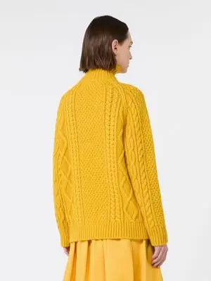 Max Mara Wool Yarn Turtleneck Aran Jumper