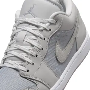 JORDAN 1 Low Se Athletic Shoes - White