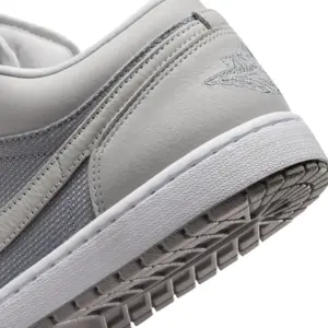 JORDAN 1 Low Se Athletic Shoes - White