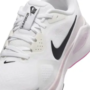 Nike Structure 26 Road Running Shoes