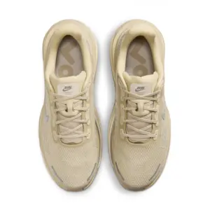 Nike Vomero Premium Road Running Shoes - Brown