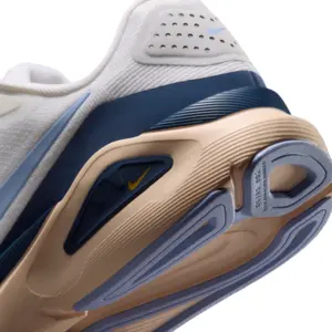 Nike Structure 26 Road Running Shoes