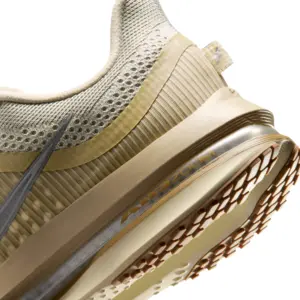 Nike Pegasus Premium Road Running Shoes - Brown