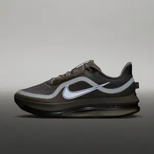 Nike Pegasus Premium Road Running Shoes - Brown
