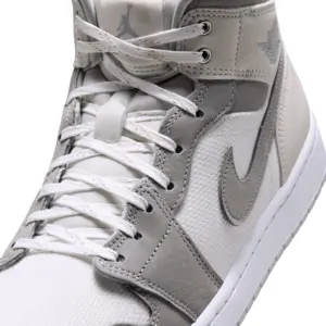 JORDAN 1 Mid Se Athletic Shoes - White