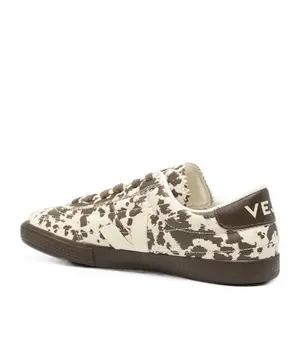 VEJA Panelled Low-top Sneakers