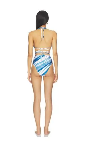 DIARRABLU Maai Swimsuit Set