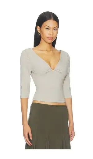 Lioness Canyon Top In Grey