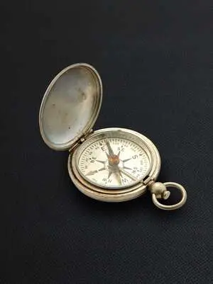 FOUNDWELL Vintage 1940s Sterling Compass