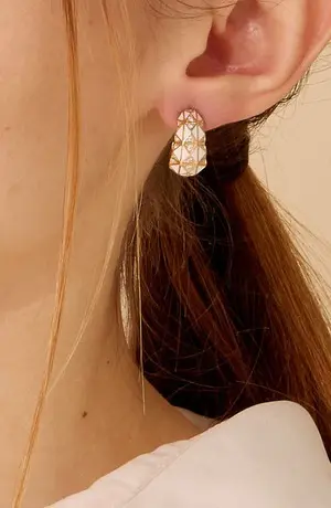 SYNA JEWELS 18k Yellow Gold Diamond And Enamel Hoop Earrings - White Enamel