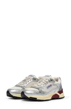 AUTRY Hyperway Low Sneaker - Silver