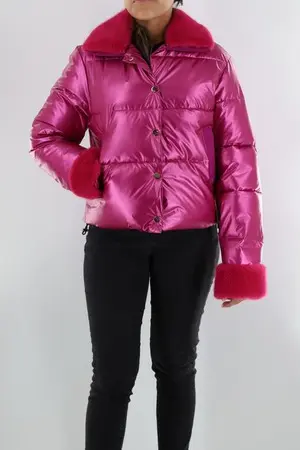La Fiorentina Metallic Puffer Jacket With Faux Fur Collar - Fuchsia