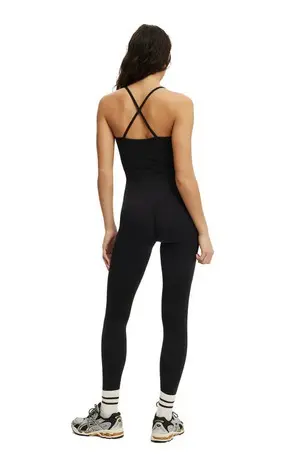 Cotton:on Active Ultra Luxe Cross Front Invisible Scrunch Tight