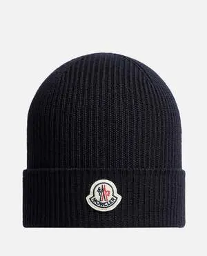 Moncler Ribbed Beanie With Logo Detail - Blu