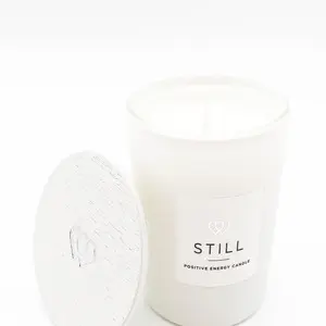 THE UNIVERSAL SOUL COMPANY Luxury Ash Wood Silver Embossed Hearts Mini Candle Lid - White