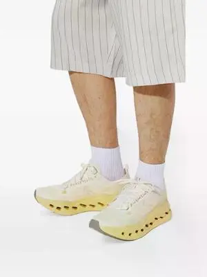 On Cloudsurfer Max Sneakers