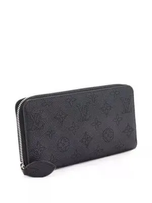 LOUIS VUITTON Zippy Wallet Mahina Leather Small Wallets