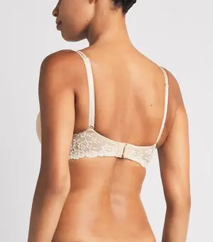 Wacoal Embrace Lace Plunge Bra