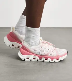 On Cloud X Tempo Trainers
