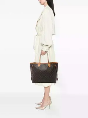 LOUIS VUITTON 2011 Monogram Neverfull Gm Tote Bag - Brown