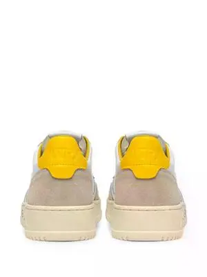 AUTRY Medalist Low Sneakers In Leather And Suede - White