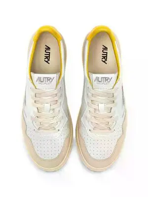 AUTRY Medalist Low Sneakers In Leather And Suede - White