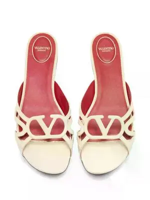 Valentino Garavani Vlogo Signature Cutout Sandals - Neutrals