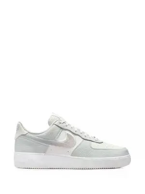 Nike Air Force 1 '07 Lv8 Shoes - White