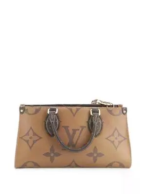 LOUIS VUITTON Onthego East West Shoulder Bag