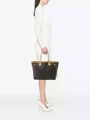 LOUIS VUITTON 2009 Monogram Neverfull Mm Tote Bag - Brown