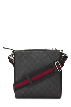 Gucci Gg Supreme Canvas Messenger Bag