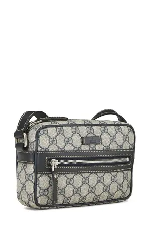 Gucci Gg Supreme Camera Bag