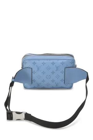 LOUIS VUITTON Taigarama Outdoor Bumbag - Blue