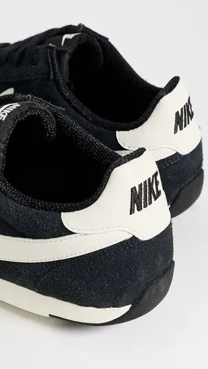 Nike Sprint Sisters Sneakers